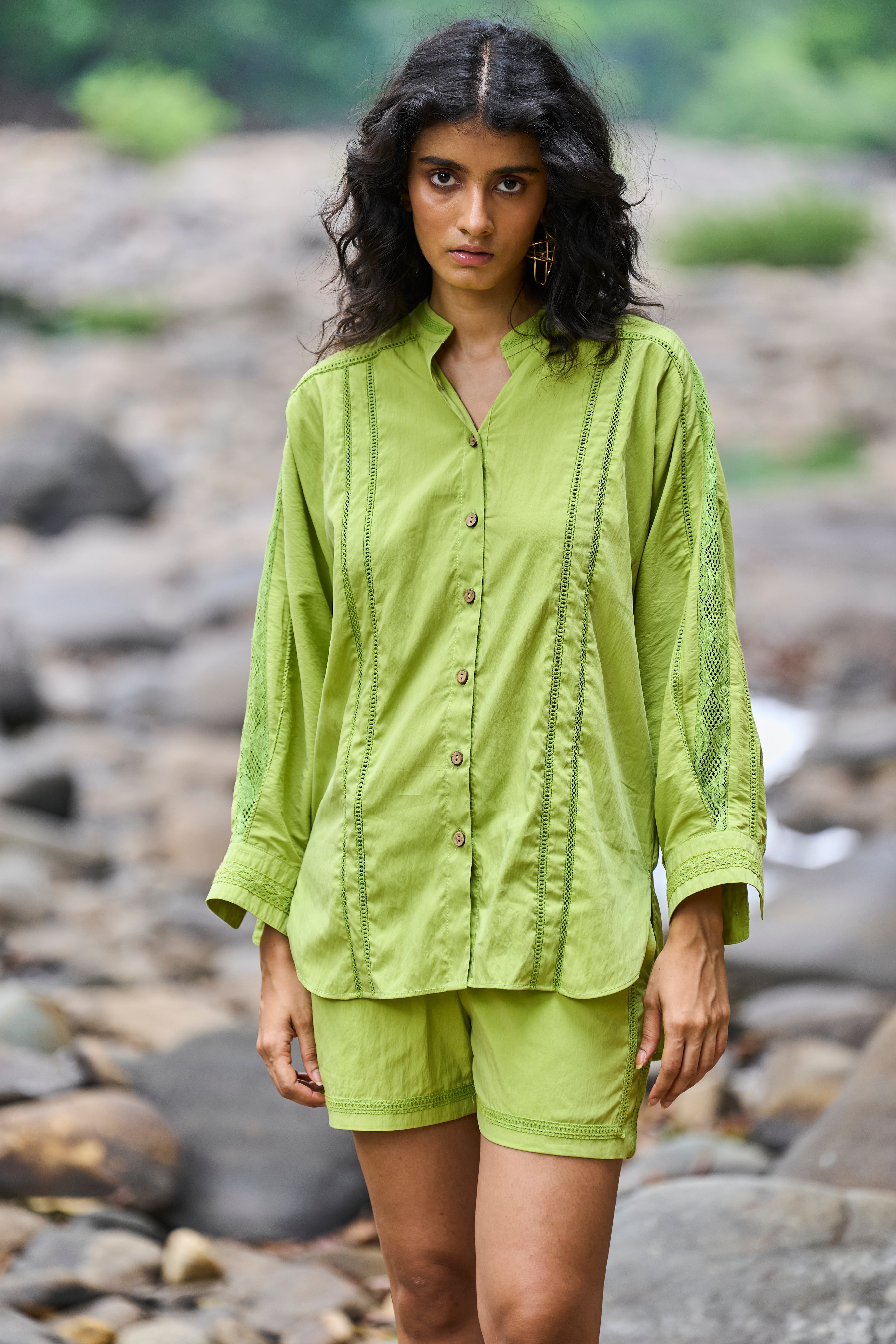 LACE INSERT SHIRT – dash and dot